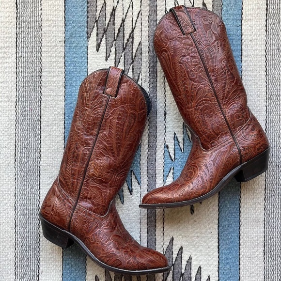 Code West | Shoes | Vintage Tooled Leather Code West Womens Cowboy ...